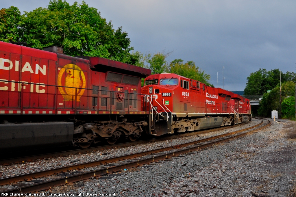 CP-39Z/257 NB @ Jim Thorpe, Pa.